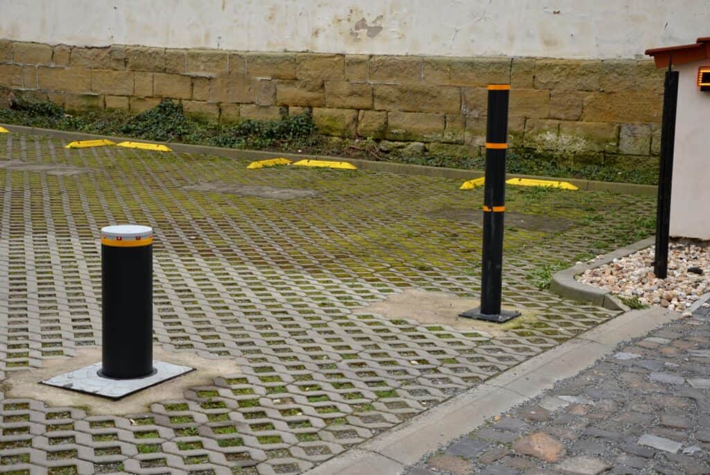 Flexible Access Control: Retractable Barrier Operators